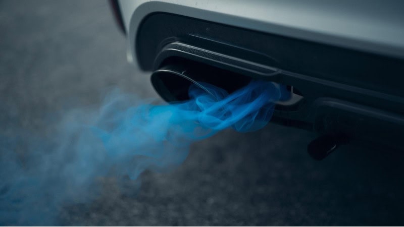 Blue Smoke from Exhaust: Causes, Diagnosis, and How to Fix It