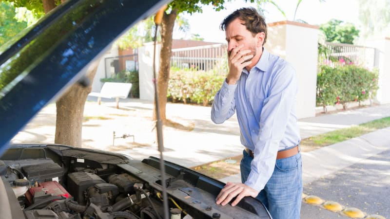 Why Car Shuts Off While Driving: Causes and Fixes